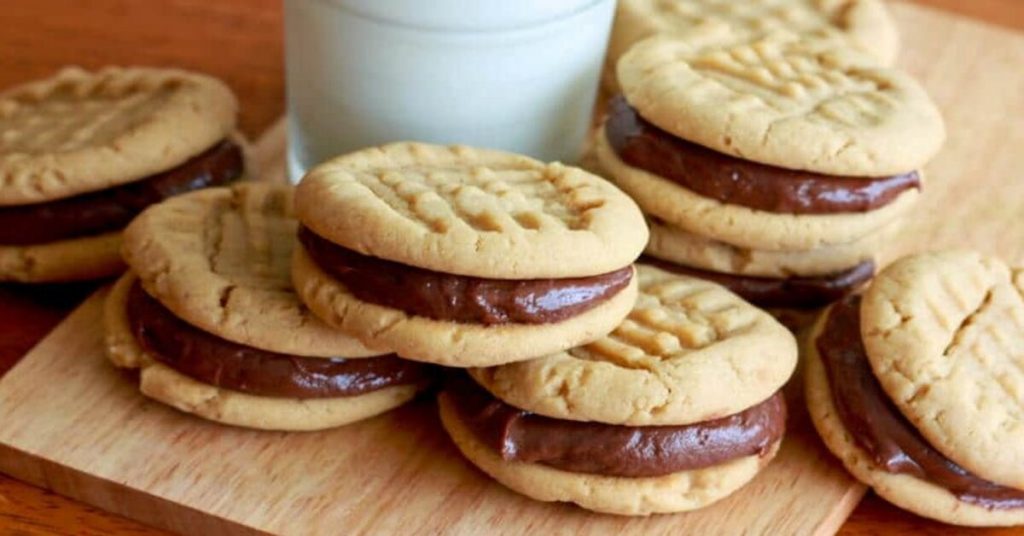 Receita de Biscoito Amanteigado de Ninho com Recheio de Nutella